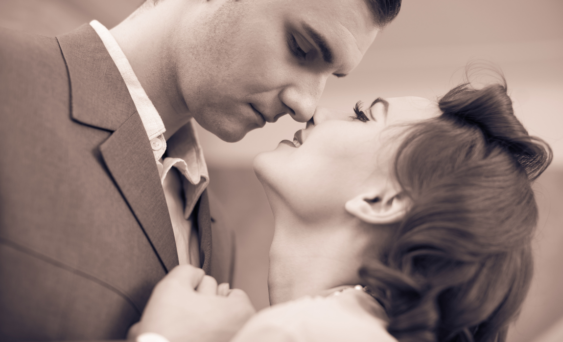 Unlocking the Allure of Historical Romance: A Journey Through Time and Love - AmpleReads - Blog