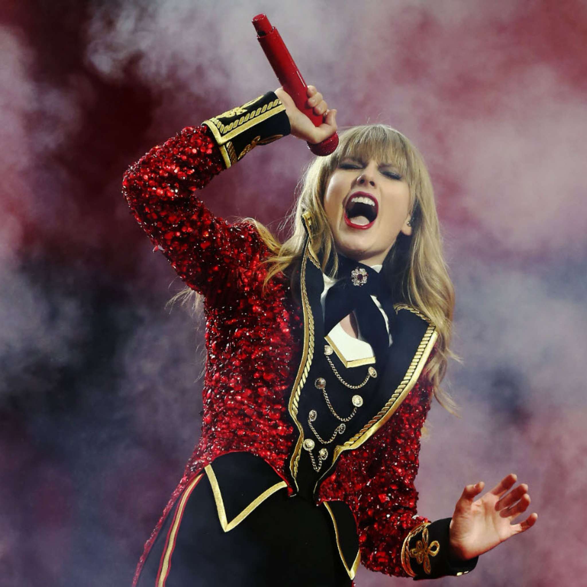 Taylor Swift’s 2025 Favorite Books Revealed—And Yes, They’re Hiding in ...