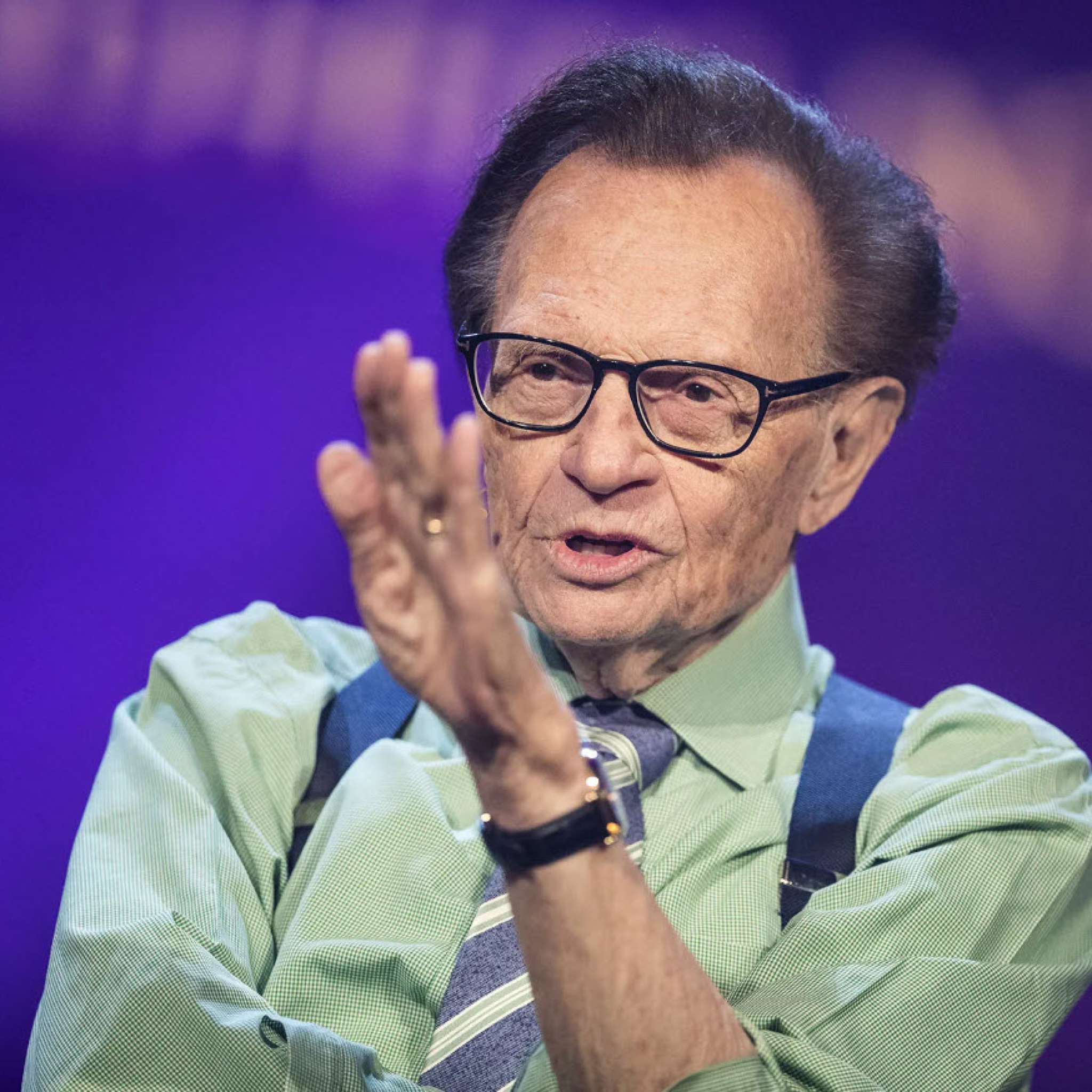 Larry King’s Book Recs Are Still Unmatched—Even in 2025 - AmpleReads - Blog